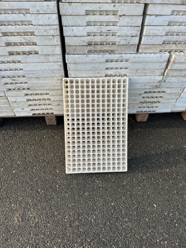 plaques spid trays 240 alvéoles